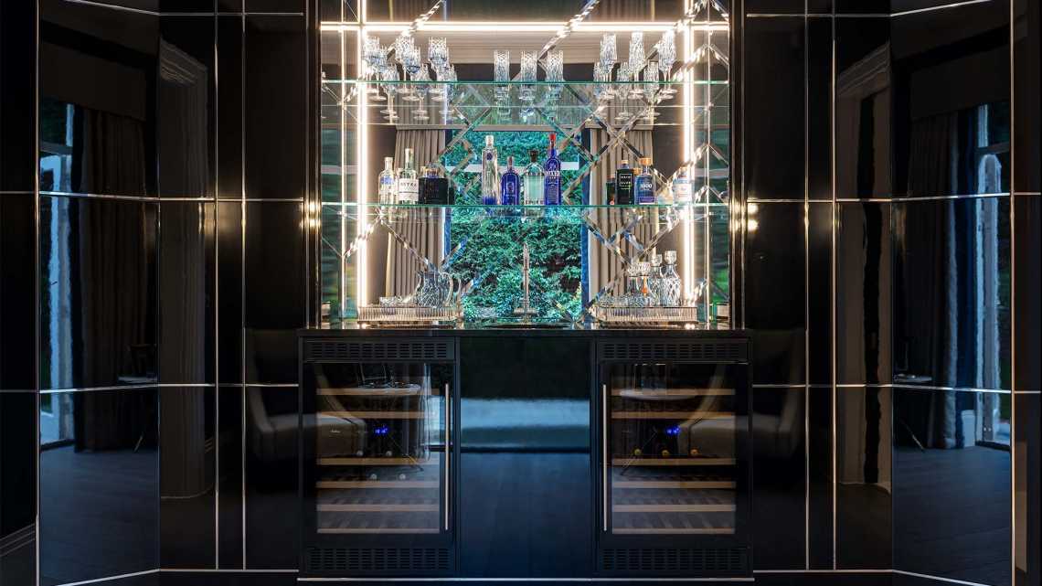 Become lord of the manor at Titlarks House | Square Mile